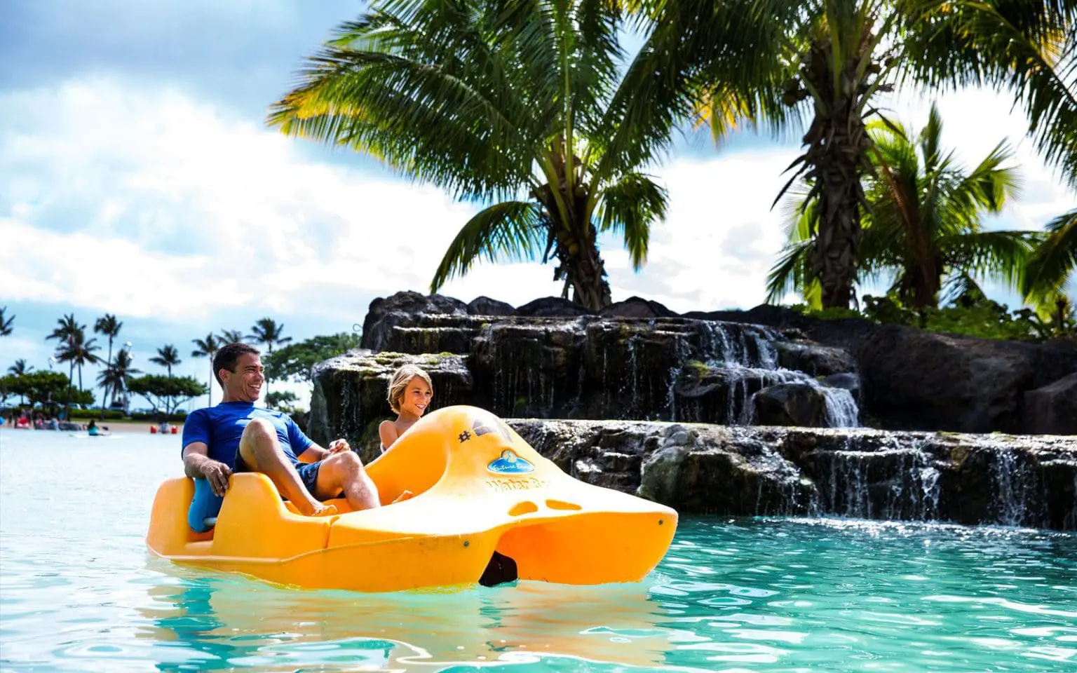 Beach and Lagoon - Hilton Hawaiian Village